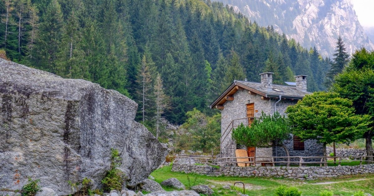 Hikes in Italy: 10 best hikes in Lombardy | Campsited